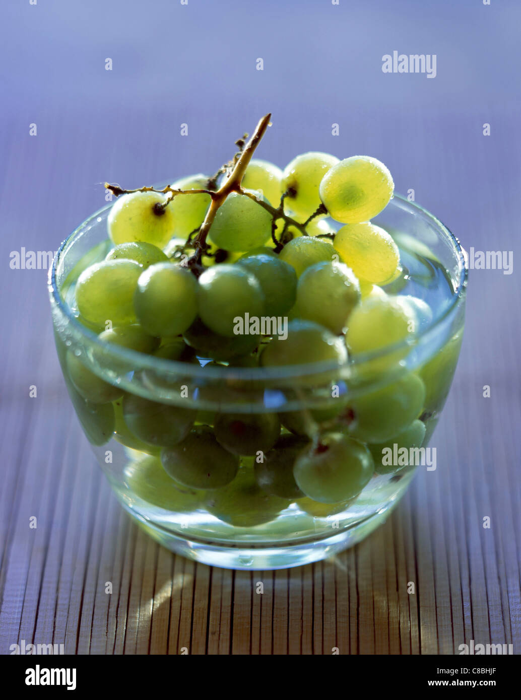 Grape bunch water bowl hi-res stock photography and images - Alamy