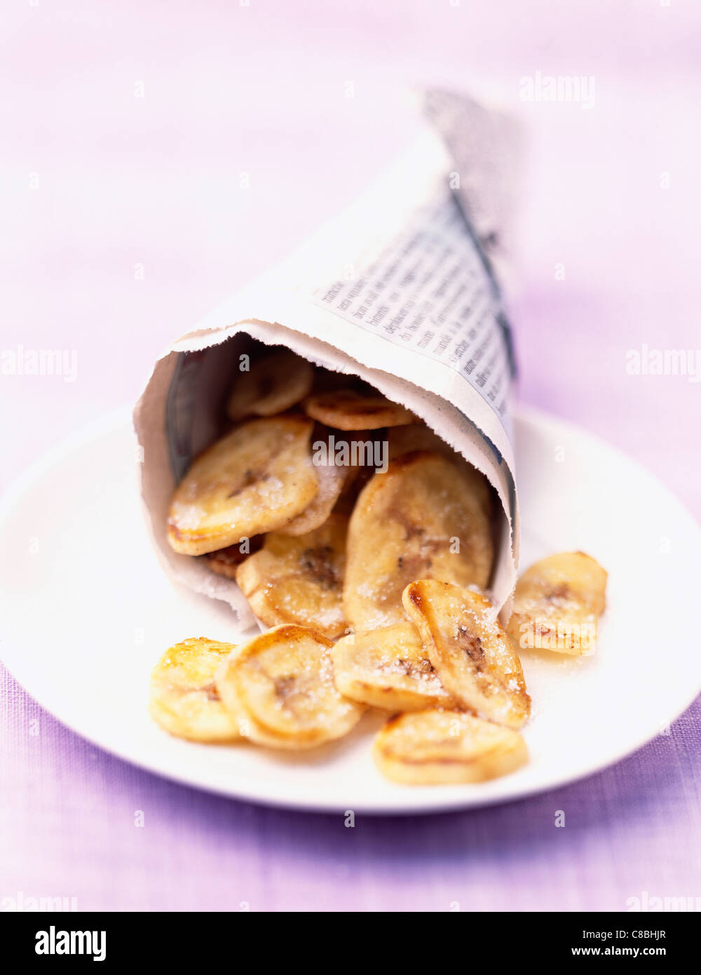 Chips newspaper cone hi-res stock photography and images - Alamy