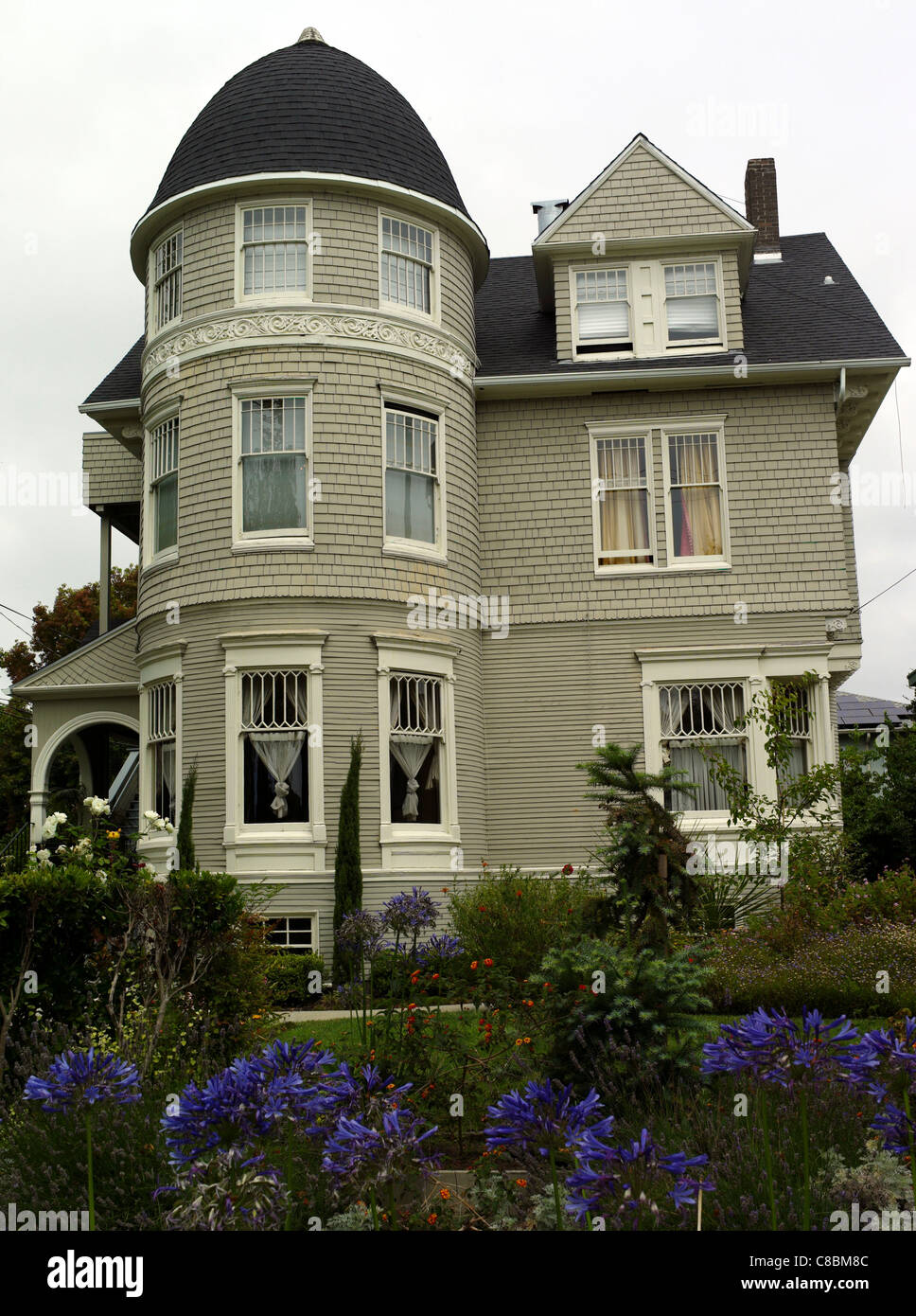 Victorian home architecture 19th century Queen Victoria Anne Georgian ...