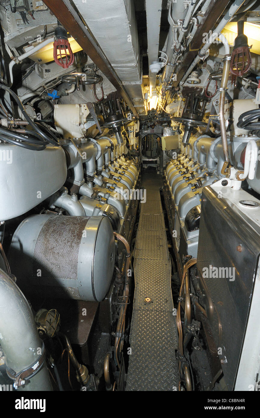 Marine diesel engine High Resolution Stock Photography and Images - Alamy