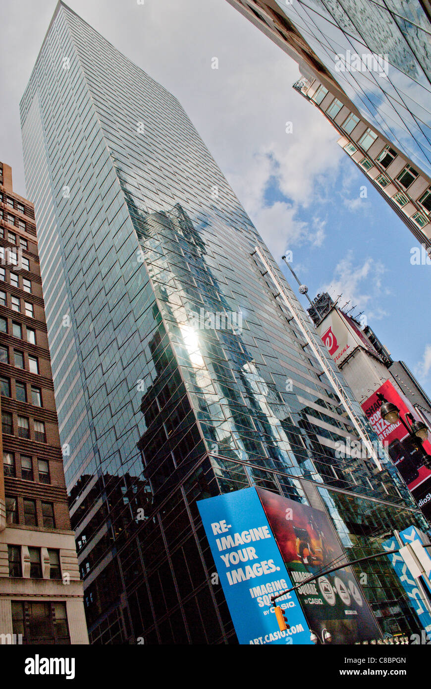 A sky scraper in New York City Stock Photo - Alamy