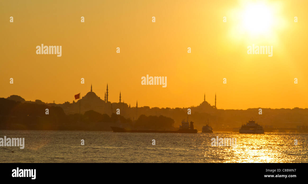 Istanbul at Sunset, Turkey Stock Photo - Alamy