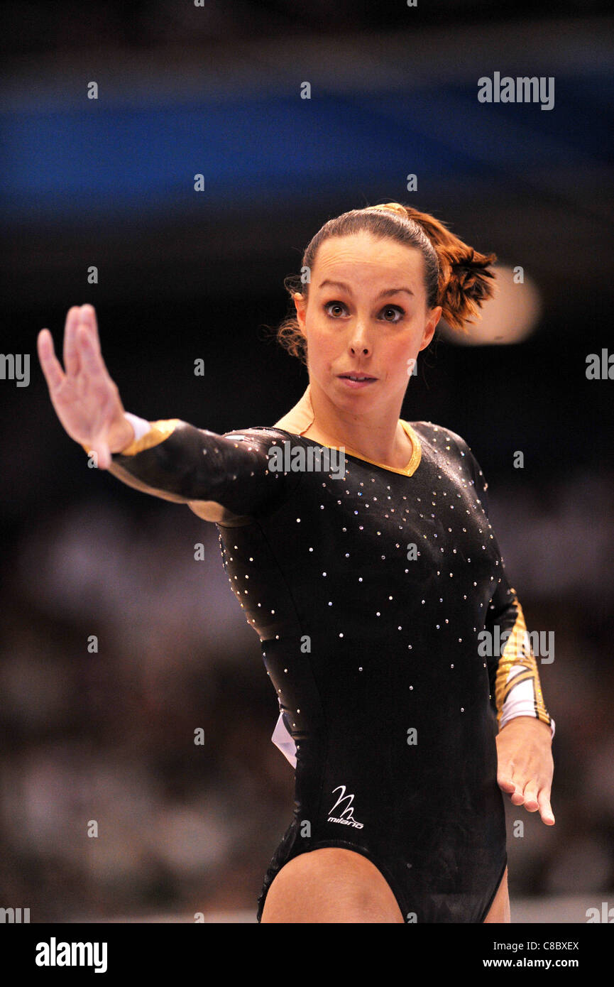 Tweddle Elizabeth (GBR) performs during the FIG World Artistic ...