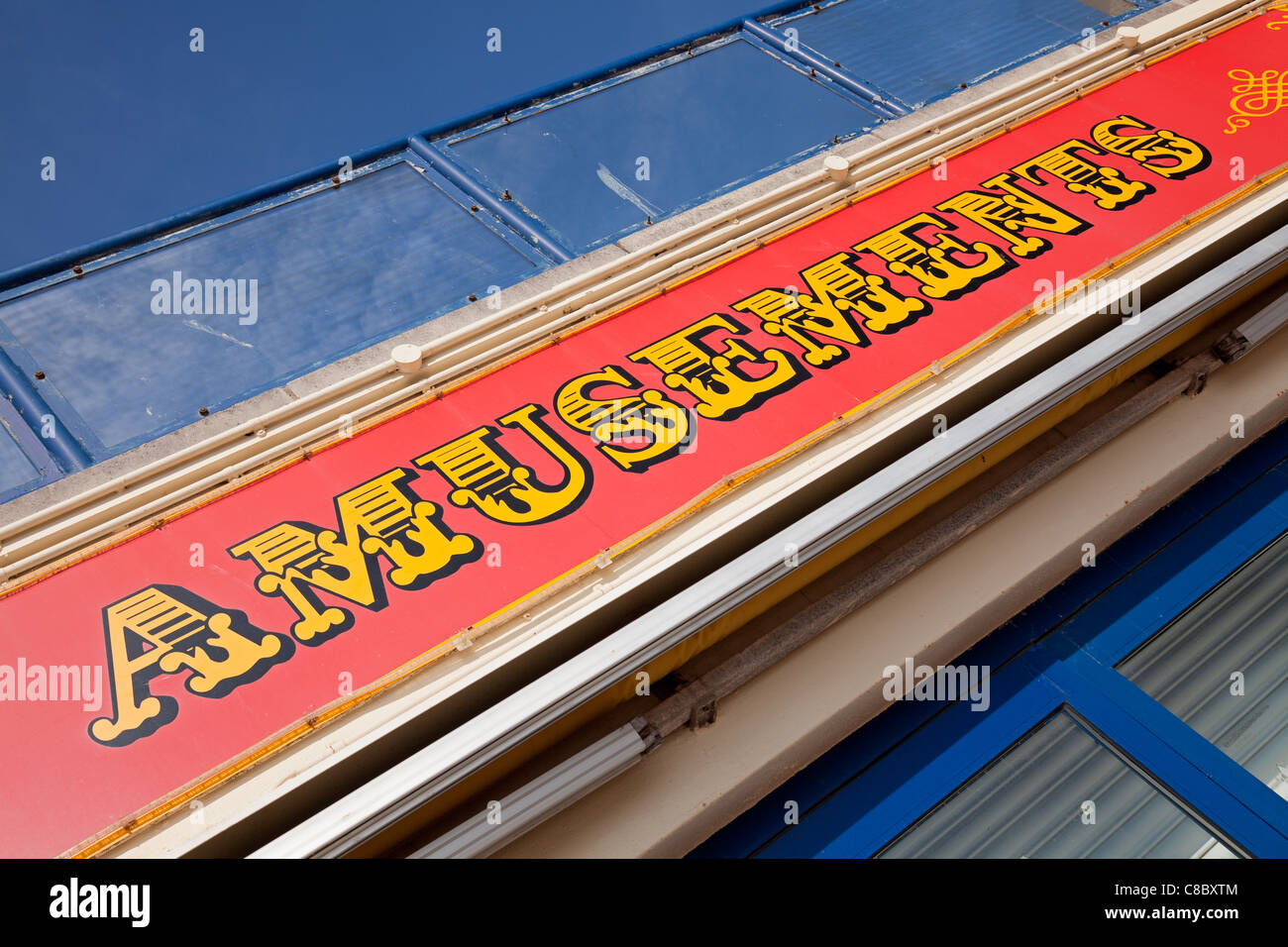 Seaside amusements arcade hi-res stock photography and images - Alamy