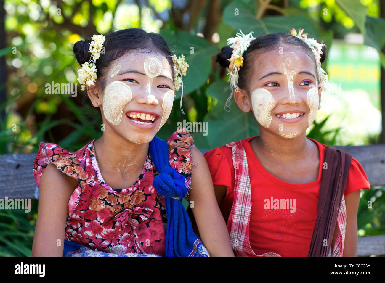 Myanmar girl traditional thanakha burmese hi-res stock photography and ...