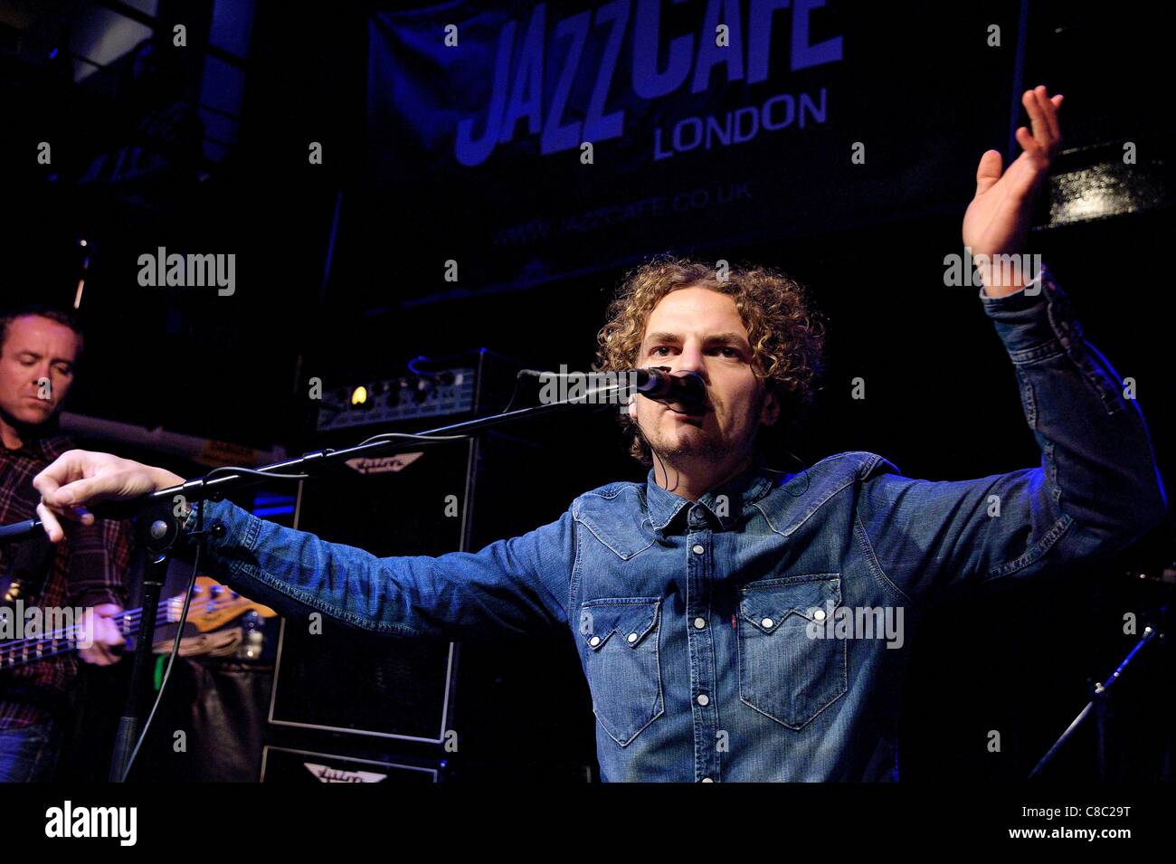 Toploader hi-res stock photography and images - Alamy