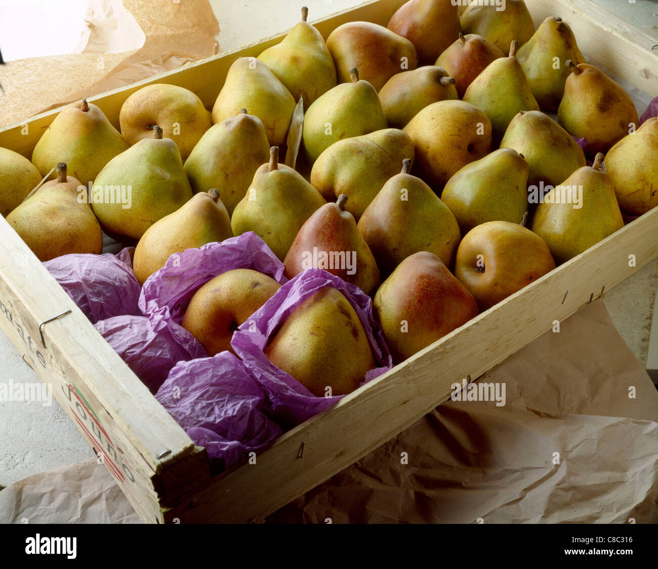 Crate of Comice pears Stock Photo - Alamy