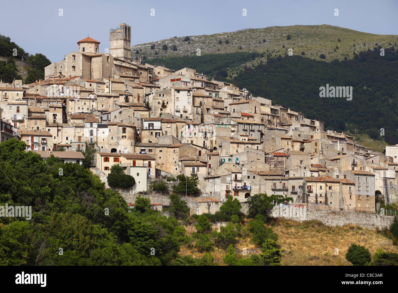 Castel del Monte in Abruzzo, Italy Stock Photo - Alamy