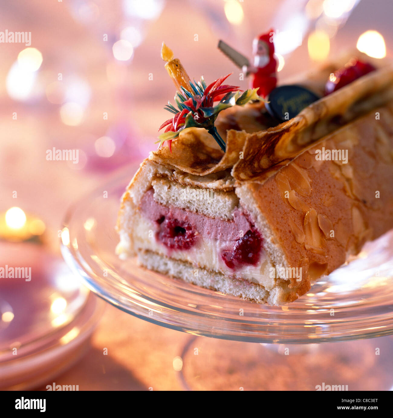 raspberry and cream log Stock Photo - Alamy