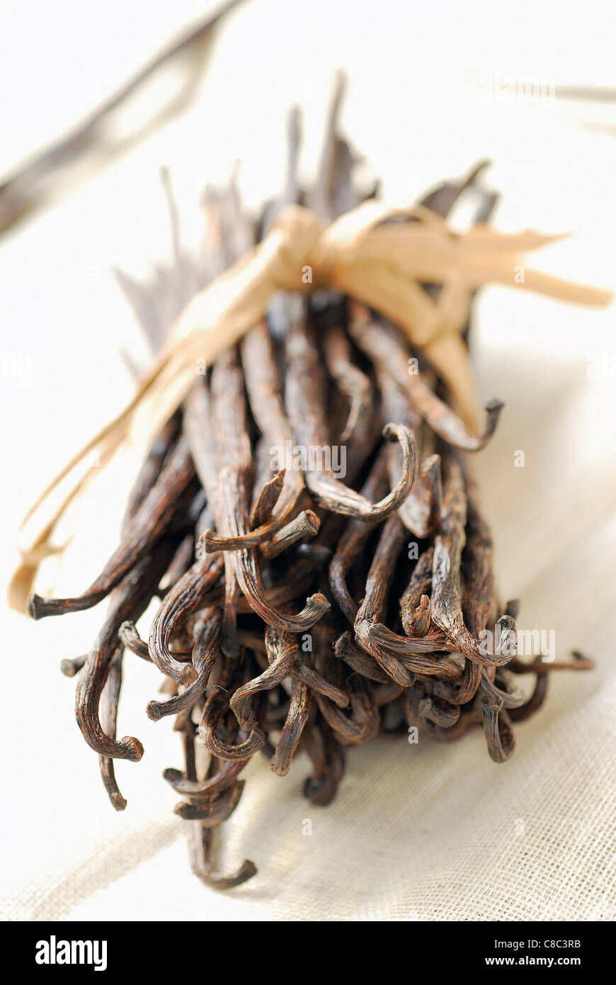 Vanilla pods bundle hi-res stock photography and images - Alamy