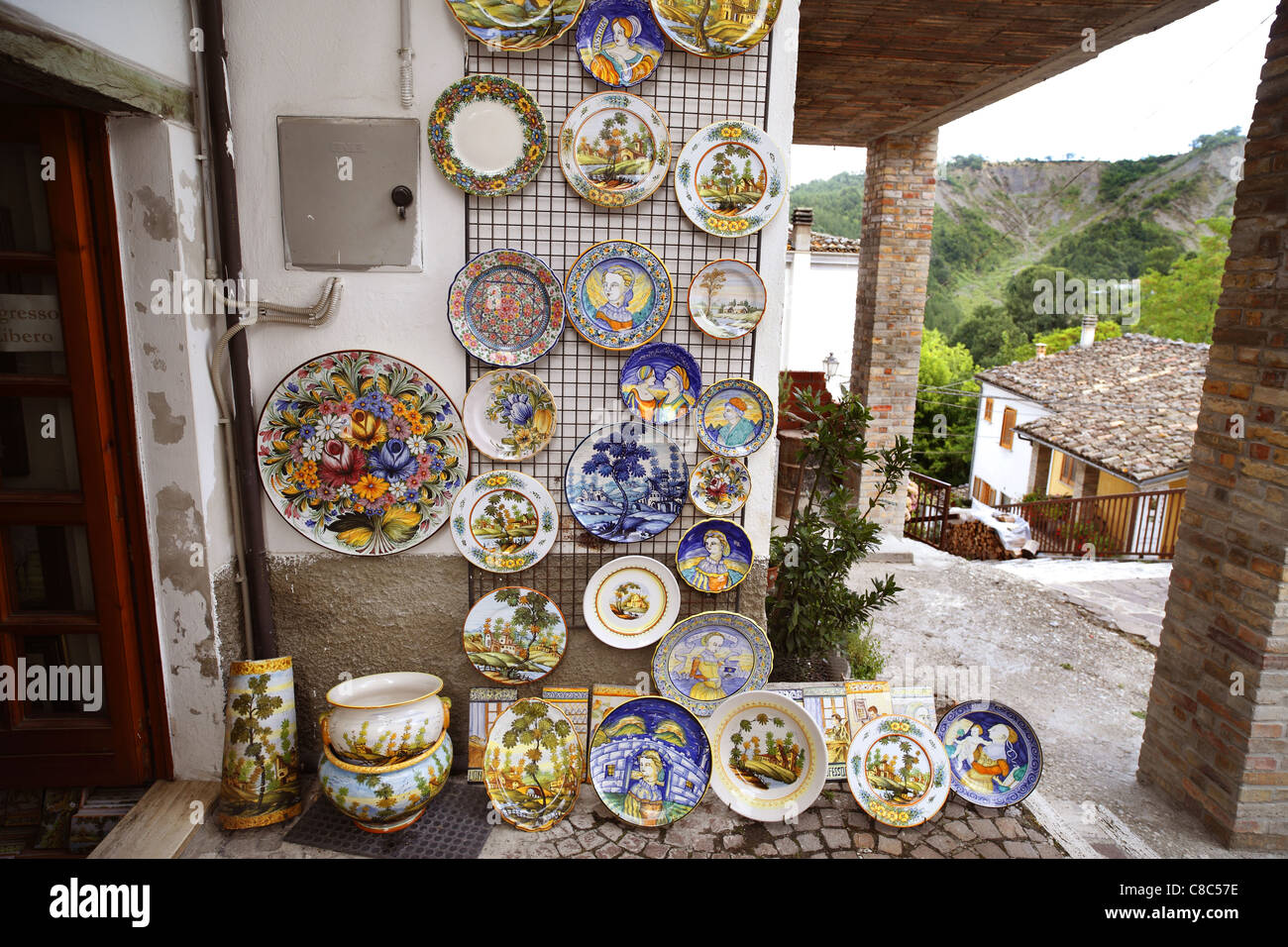 Pottery and Majolica on sale in Castelli, Italy Stock Photo - Alamy