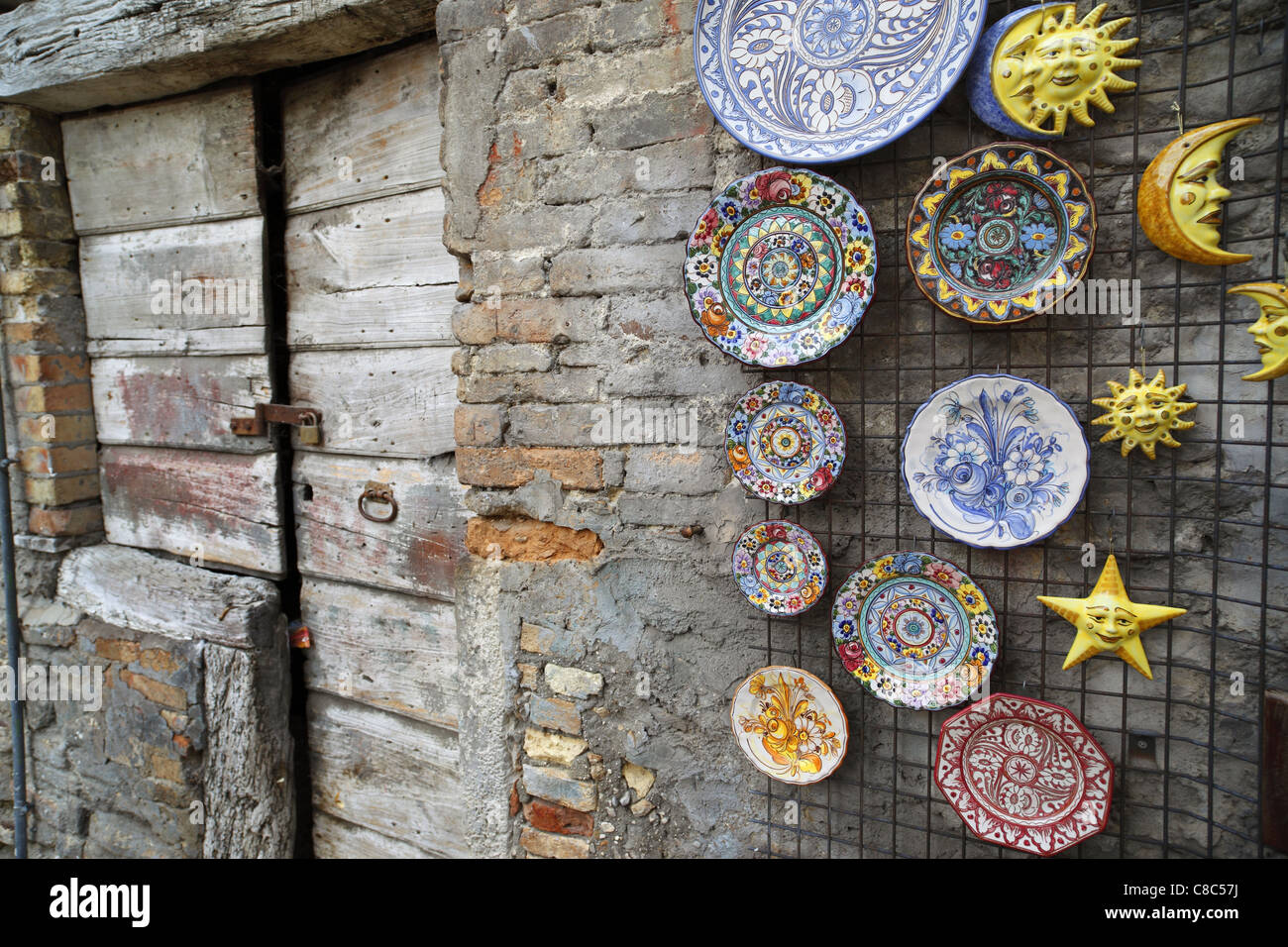 Pottery and Majolica on sale in Castelli, Italy Stock Photo - Alamy