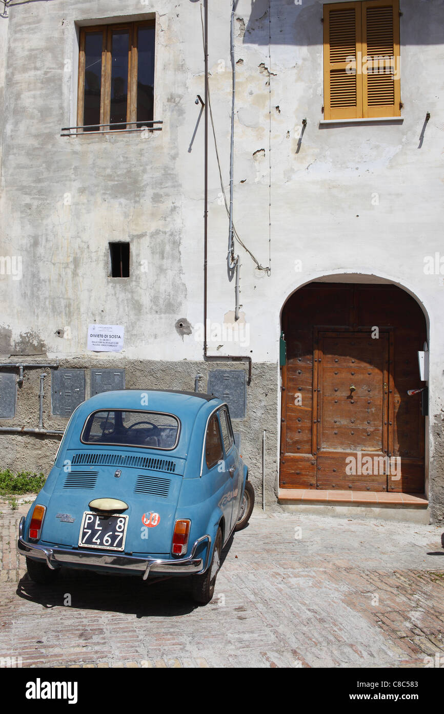 Fiat 500 parked in a small square in Italy Stock Photo - Alamy