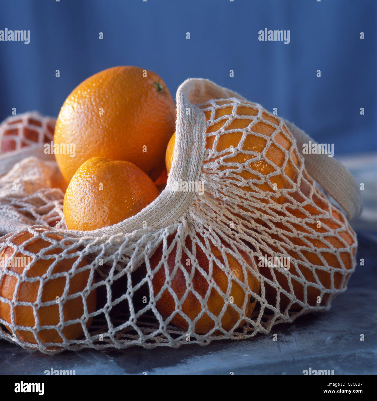 Net of oranges hi-res stock photography and images - Alamy