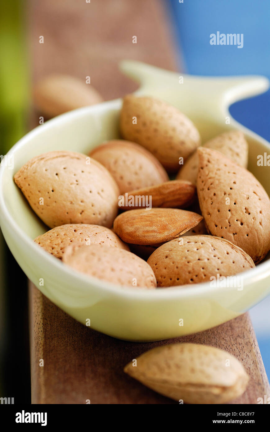 Bowl of almonds Stock Photo - Alamy