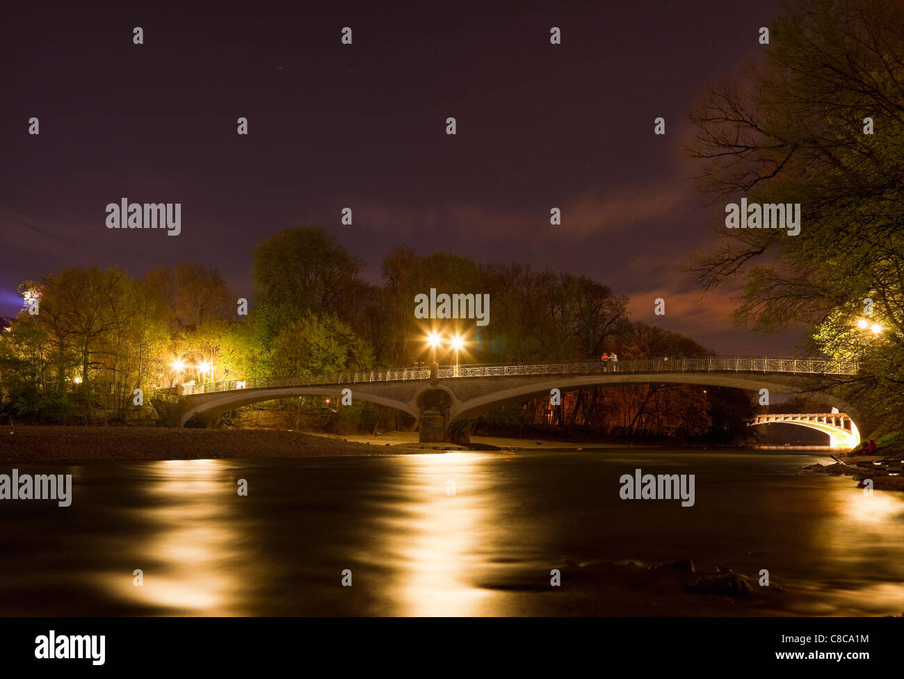 Bridge river night hi-res stock photography and images - Alamy