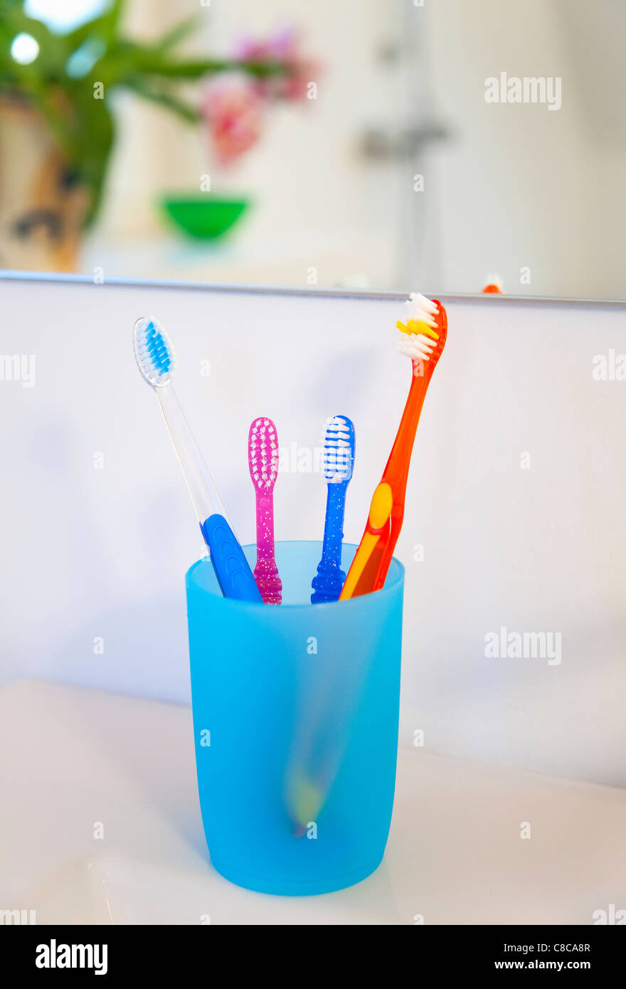 Toothbrush cup hi-res stock photography and images - Alamy