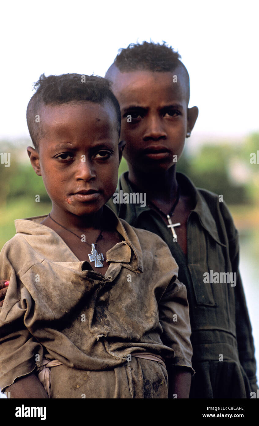 Children in rural hi-res stock photography and images - Alamy