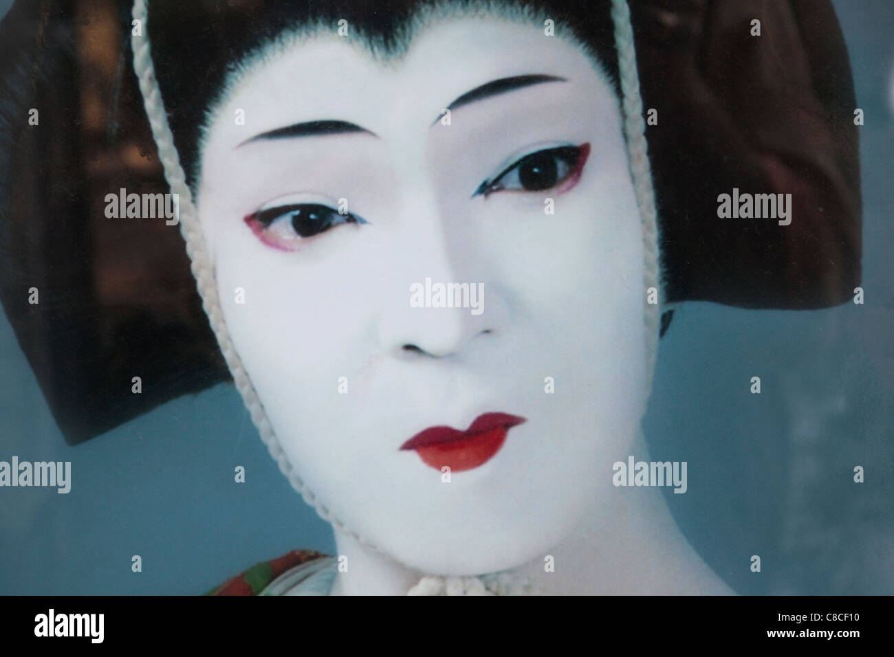 Japanese Dot Eyebrows