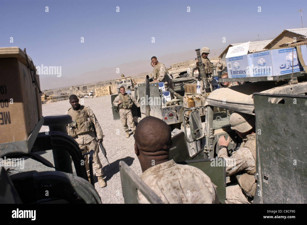 U s army humvee from hi-res stock photography and images - Alamy