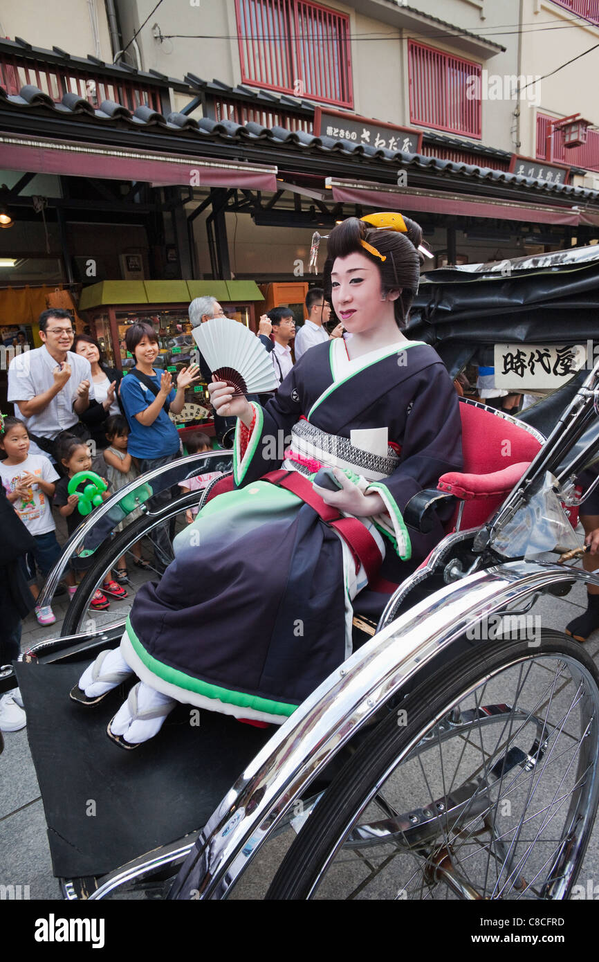 Japan, Tokyo, Asakusa, Geisha in Rickshaw Stock Photo - Alamy
