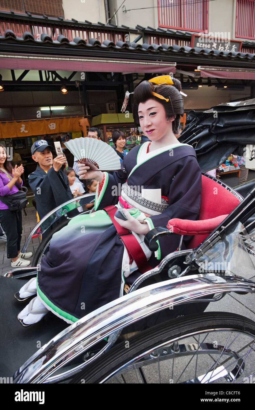 Japan, Tokyo, Asakusa, Geisha in Rickshaw Stock Photo - Alamy