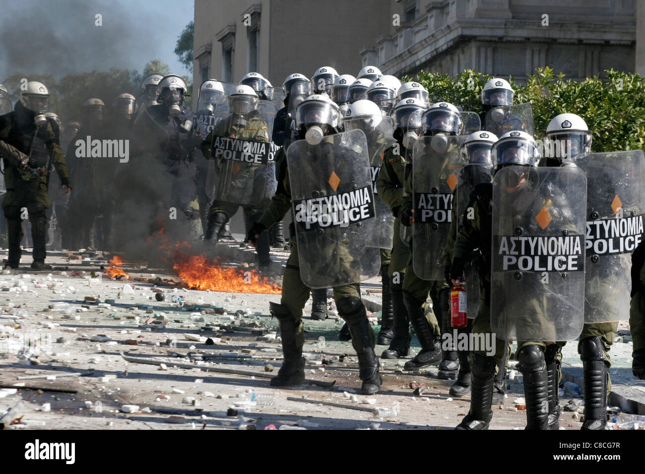 Black bloc greece hi-res stock photography and images - Alamy