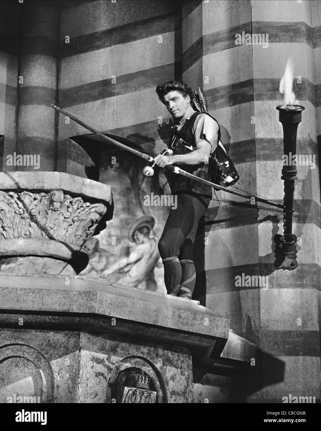 BURT LANCASTER THE FLAME AND THE ARROW (1950 Stock Photo - Alamy