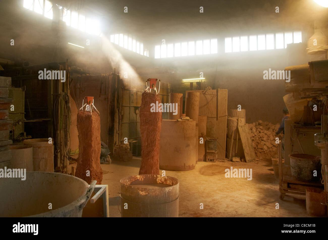 Bronze casting hi-res stock photography and images - Alamy