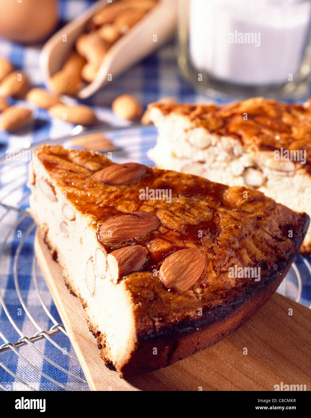 Broyé du Poitou cake Stock Photo - Alamy