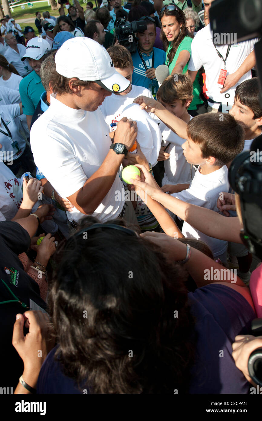 Rafa nadal and autographs hi-res stock photography and images - Alamy