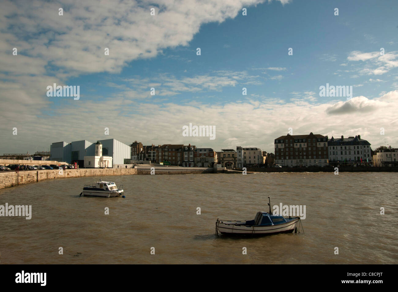 Margate turner contemporary gallery and harbour beach and seafront ... Margate turner contemporary gallery and harbour beach and seafront ...