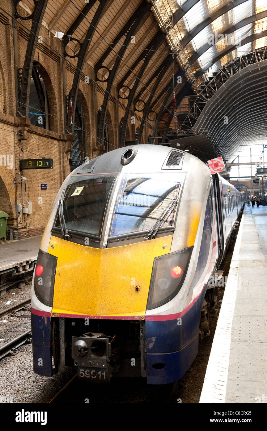 First Hull Trains class 180 Adelante passenger train waiting at Kings ...