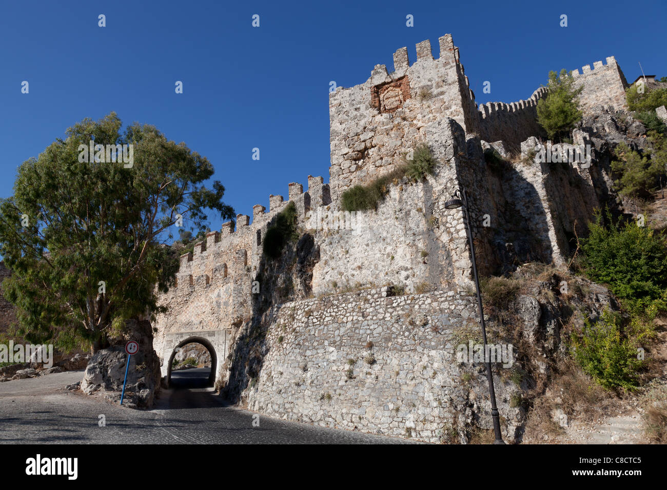 Turkey. Ruins of Ottoman fortress in Alanya Stock Photo - Alamy