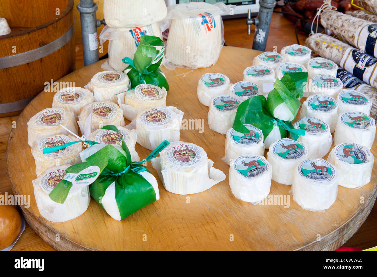 Switzerland cheese market hi-res stock photography and images - Alamy