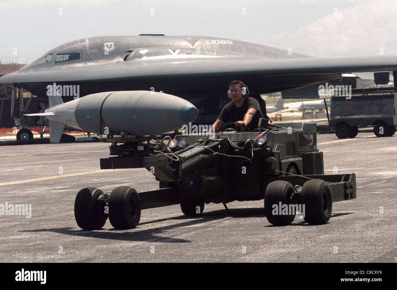 B 2 Spirit Stealth Bomber loading a bomb or missile Stock Photo - Alamy
