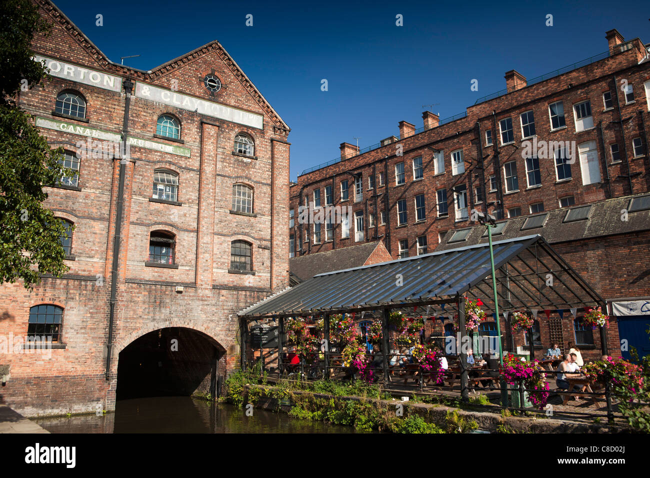 UK, Nottinghamshire, Nottingham, Castle Wharf, Waterfront Bar and ...