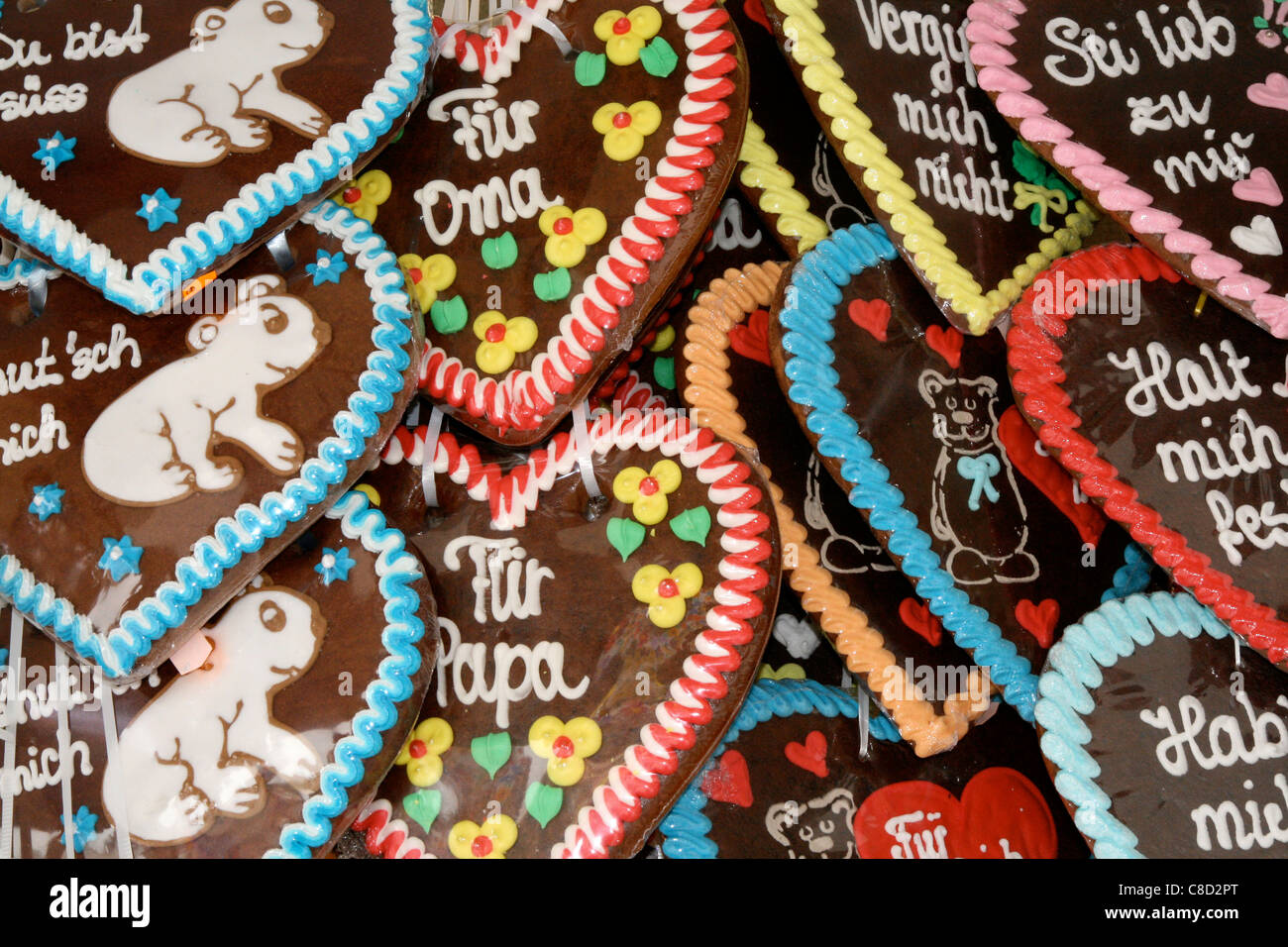 Close-up of German gingerbread hearts at Oktoberfest in Munich Stock ...