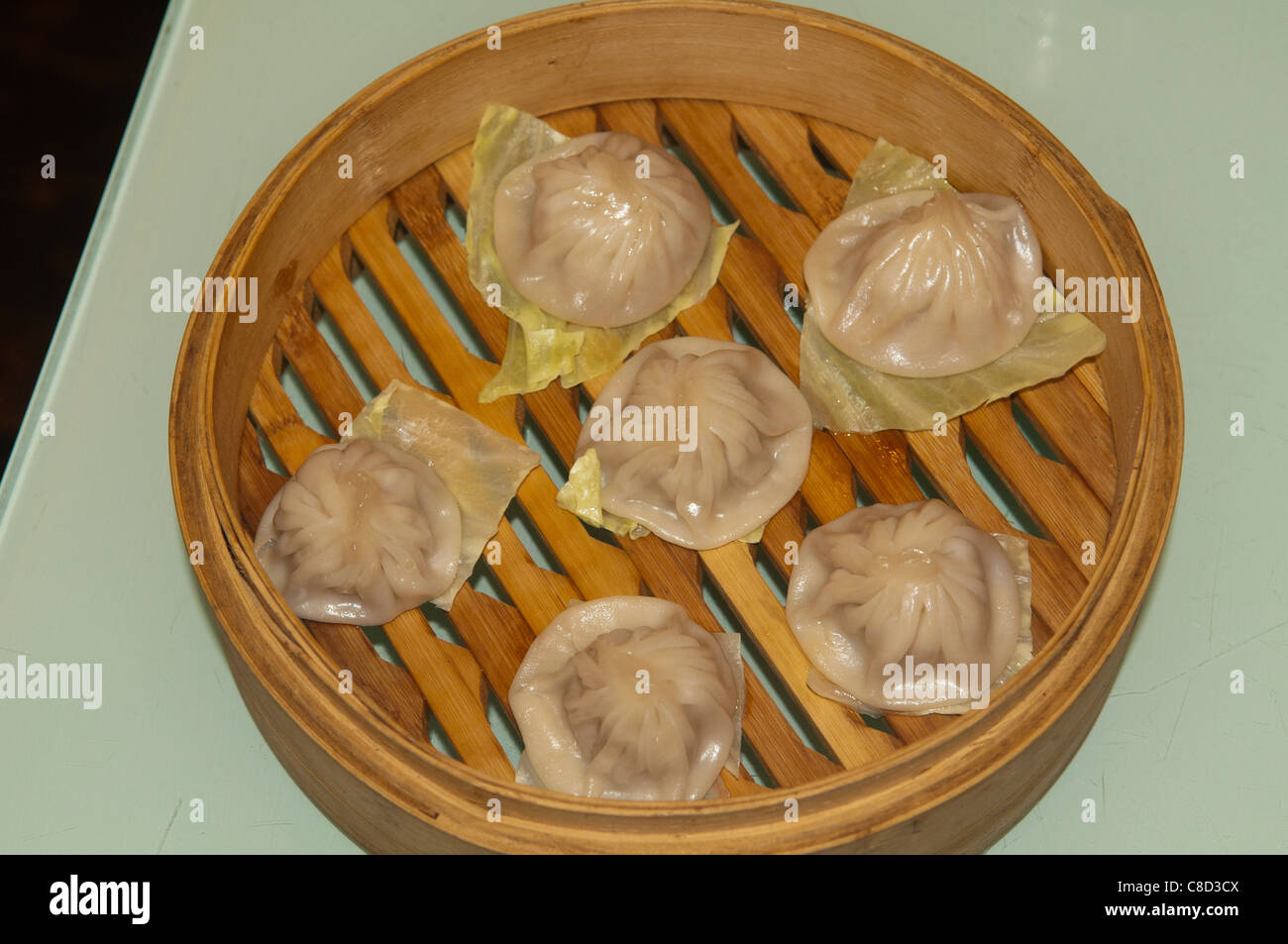 Chinese dumplings at a restaurant in Bangkok Stock Photo - Alamy