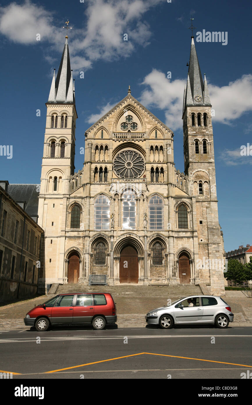 Saint Remi Basilica, the burial place of French kings in Reims, France ...