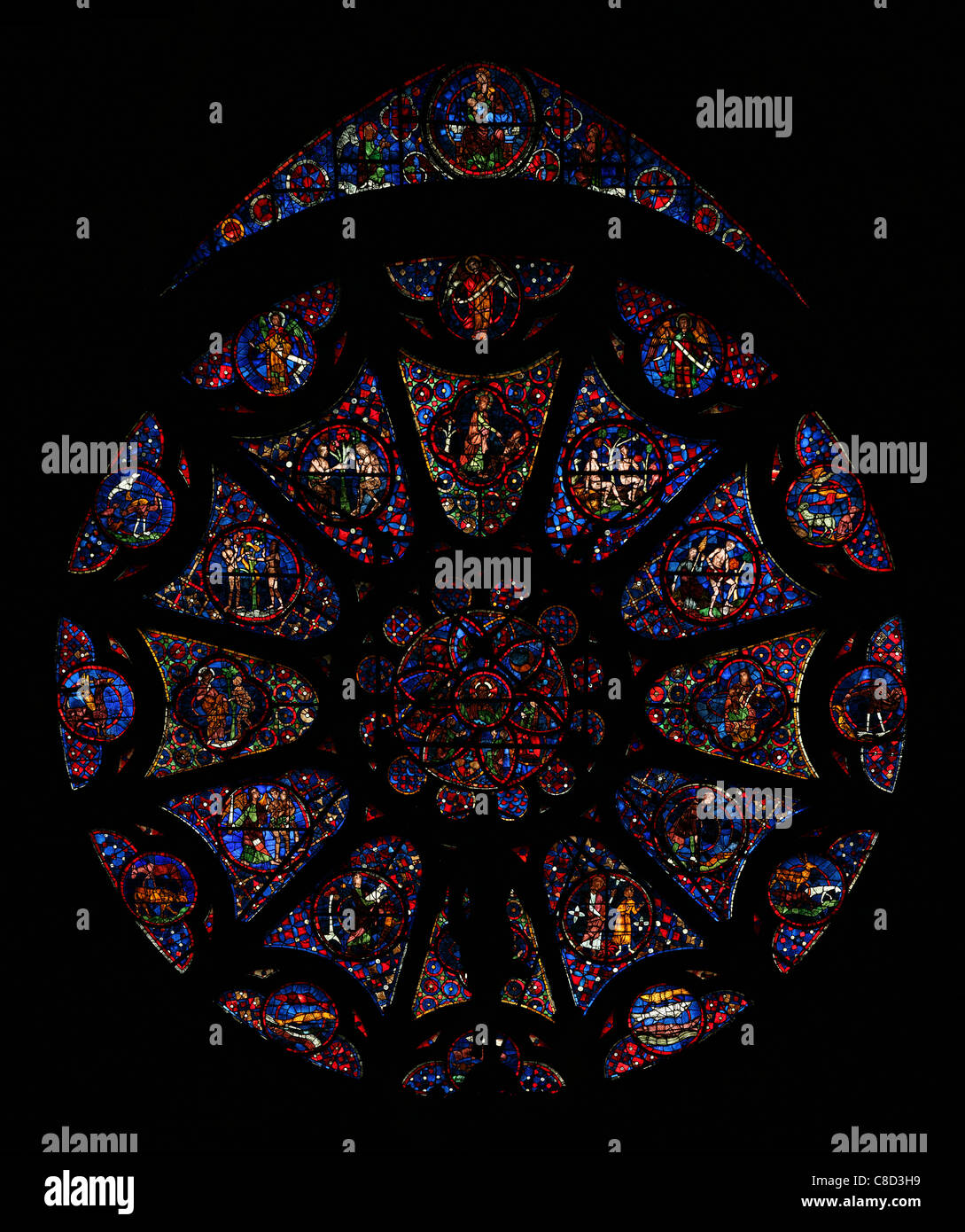 North rose window notre dame cathedral hi-res stock photography and ...