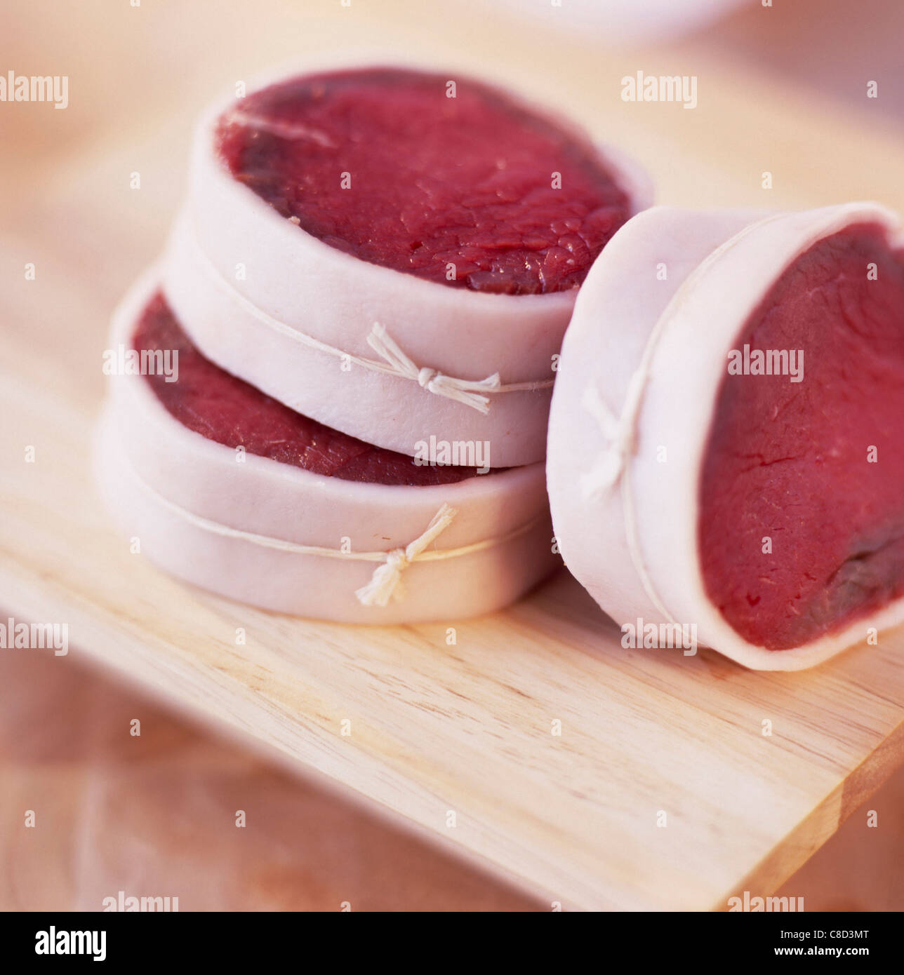 Tournedos hi-res stock photography and images - Alamy