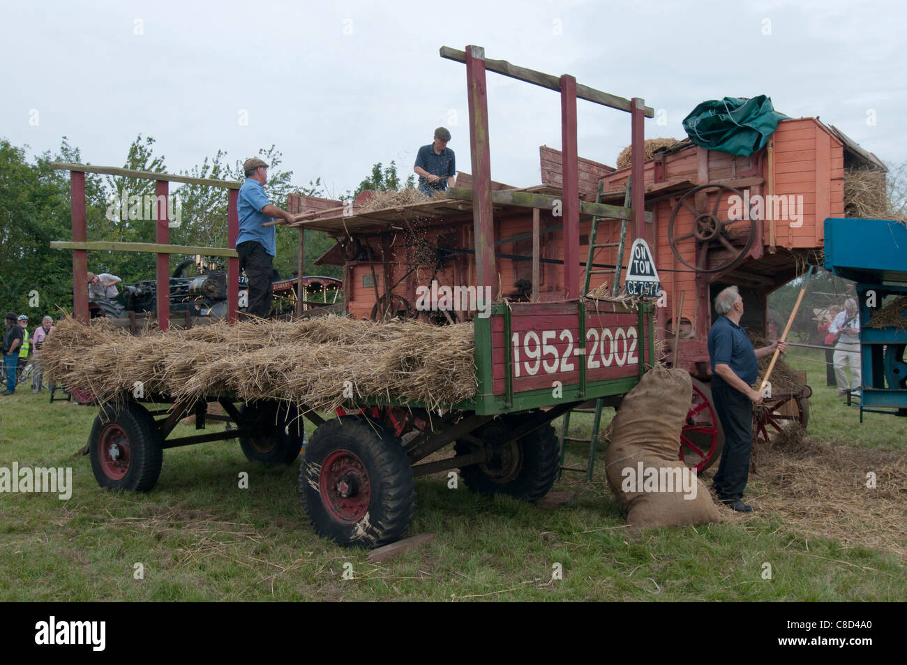 Threshing machine hi-res stock photography and images - Alamy