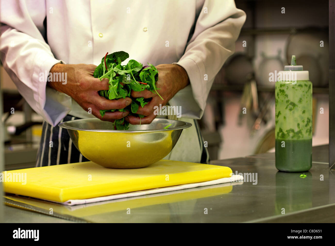 Chef carving meat table hi-res stock photography and images - Alamy