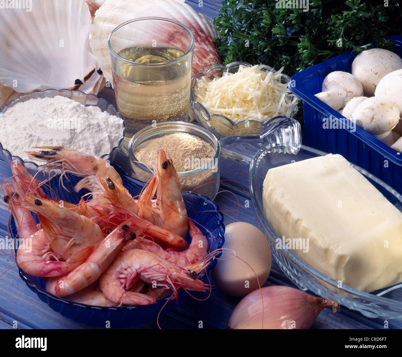 Prawns in shells Stock Photo - Alamy