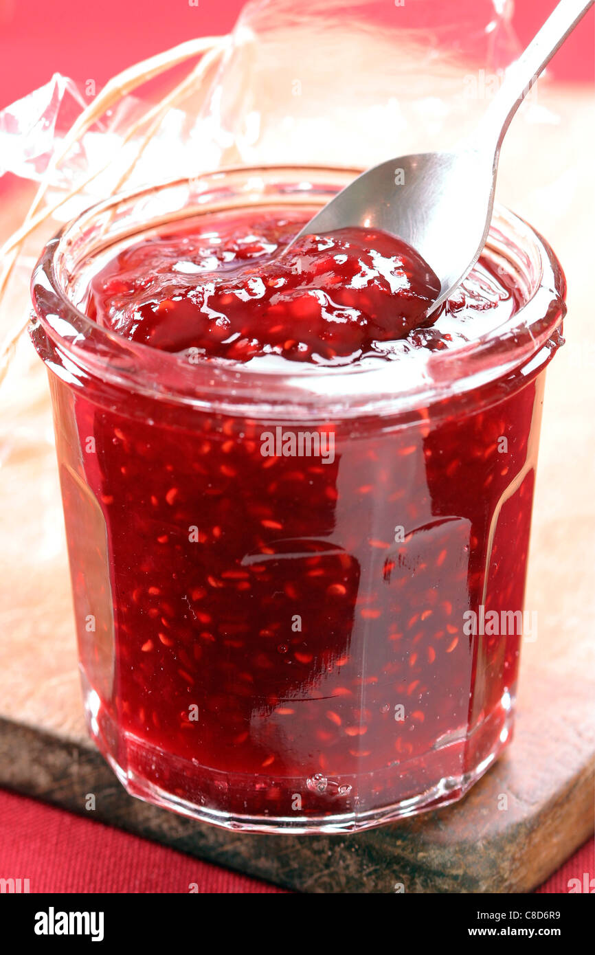 raspberry and strawberry jam Stock Photo - Alamy