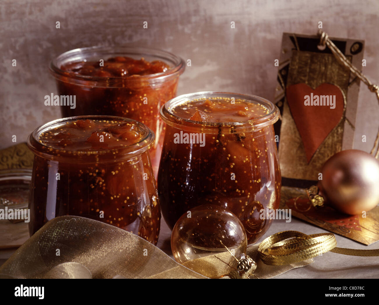 Fig, grape and grapefruit chutney Stock Photo - Alamy