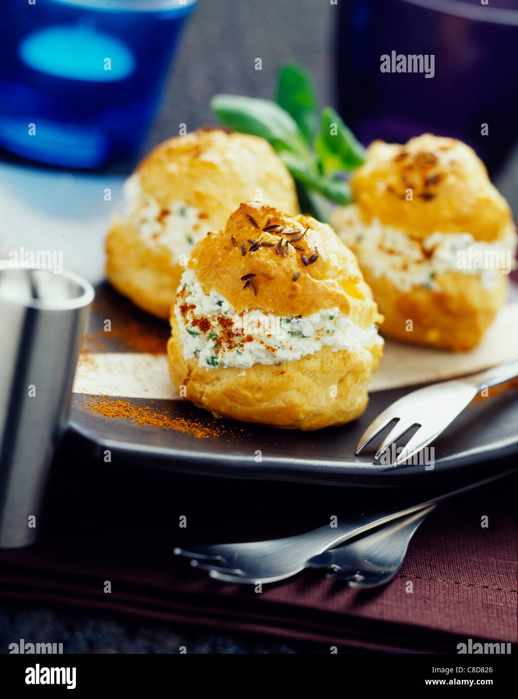 Three cream puffs hi-res stock photography and images - Alamy