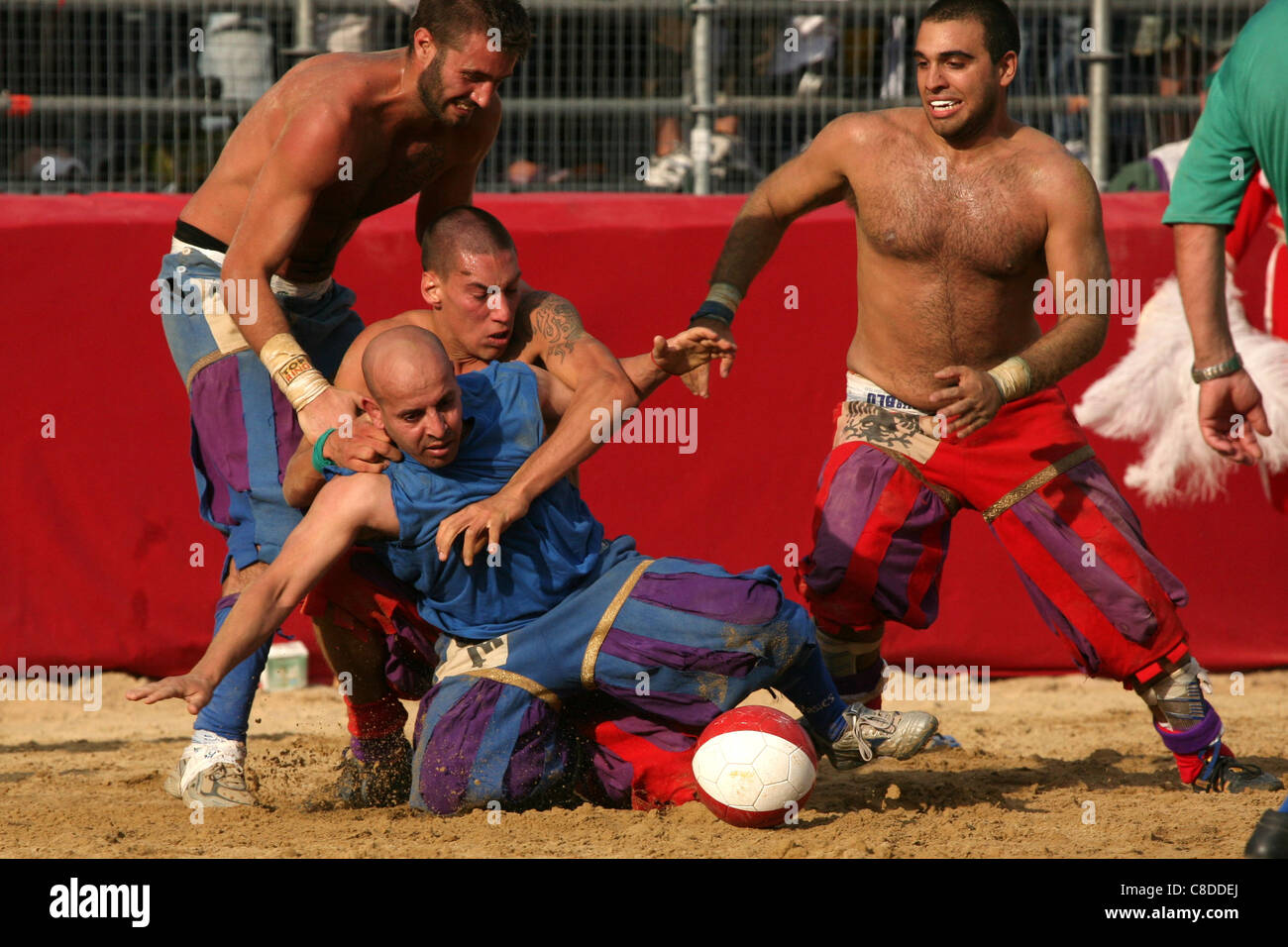 Calcio Storico Fiorentino. Final match in historical football at Piazza ...