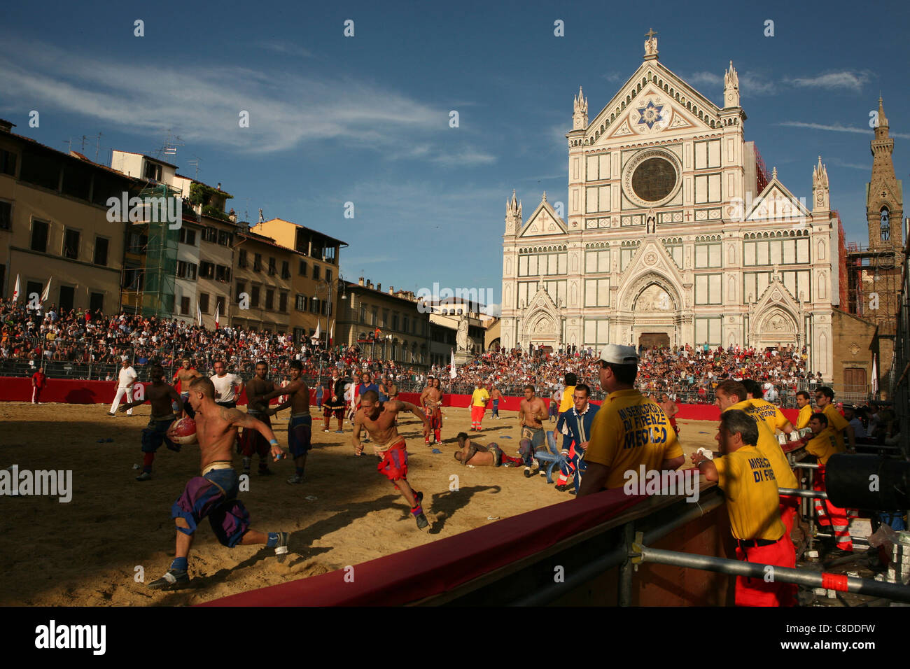 Calcio Storico Fiorentino. Final match in historical football at Piazza ...